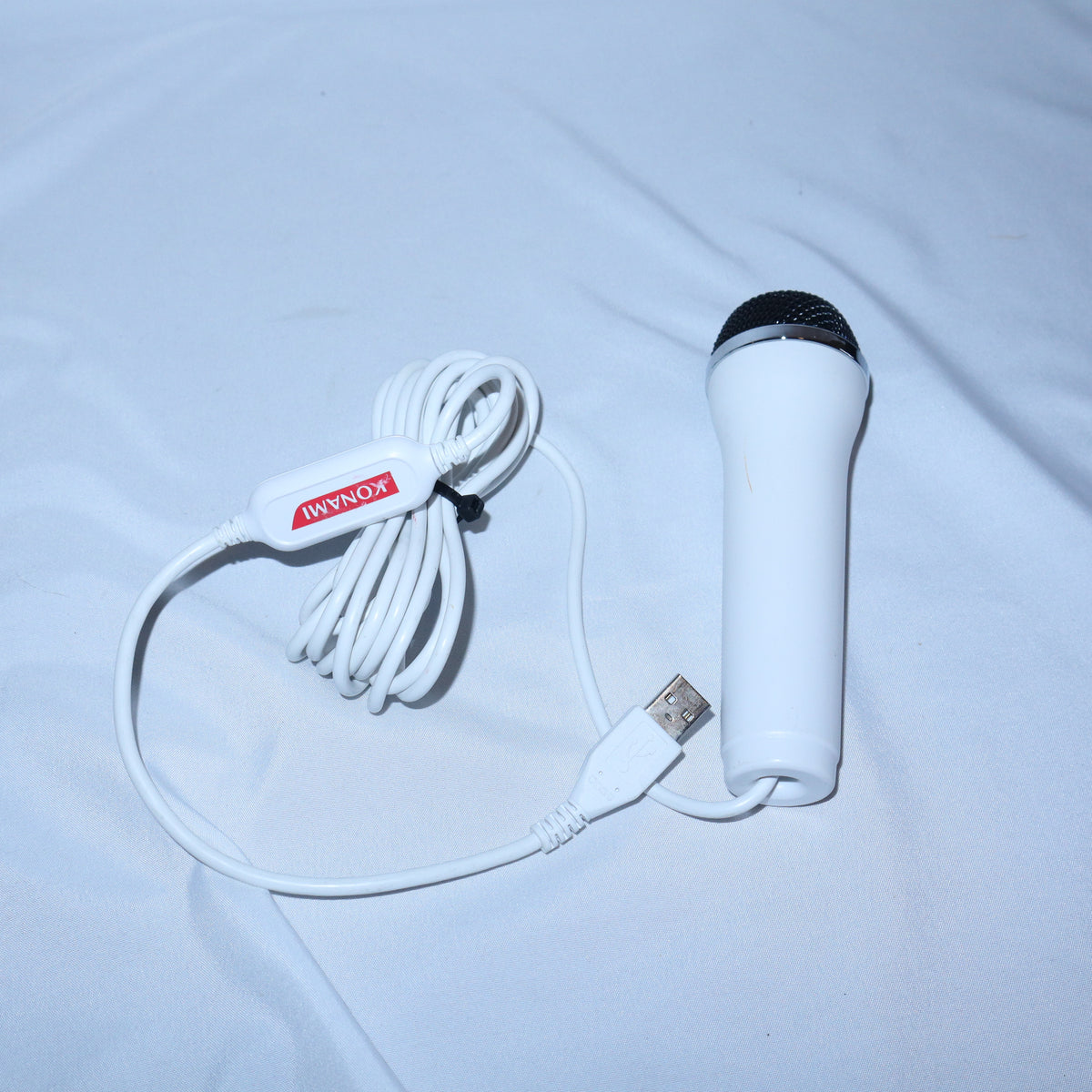 Konami Logitech USB E-UR20 White Microphone – geekedouttoys