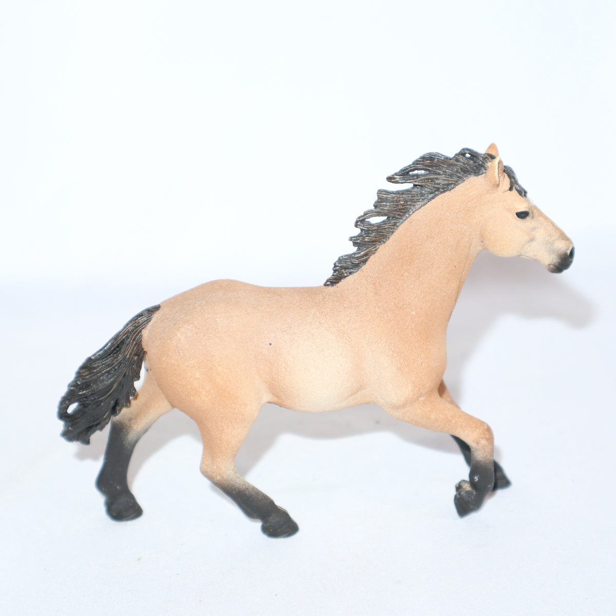 Schleich Quarter Horse Stallion – geekedouttoys