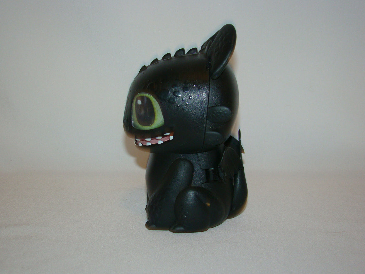 How to Train Your Dragon Hatching Dragon Toothless – geekedouttoys