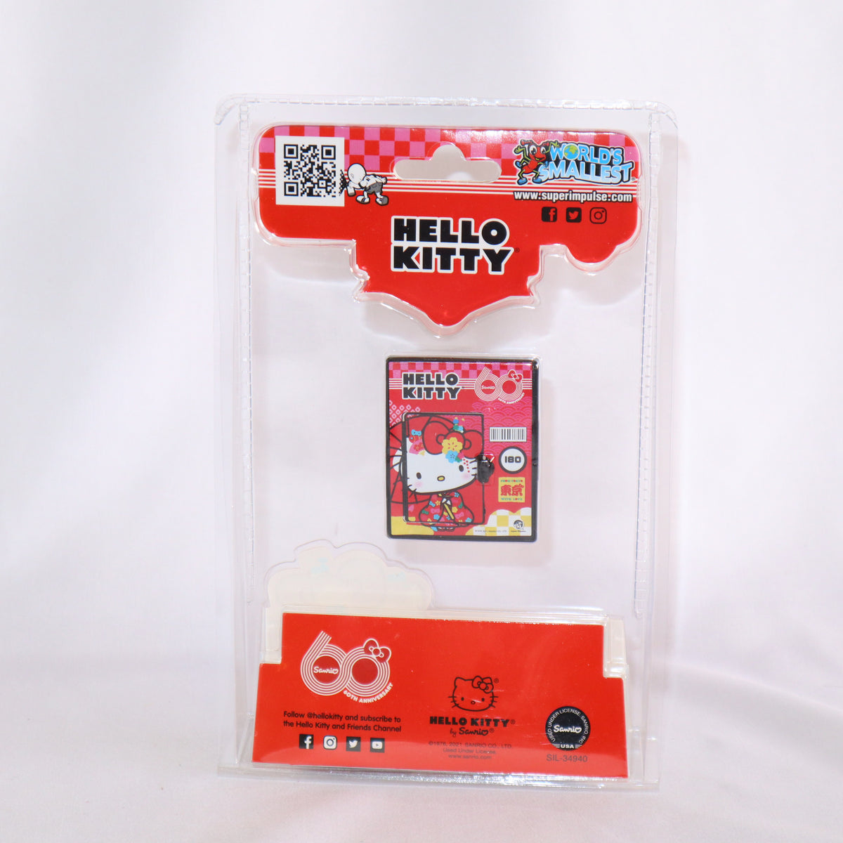 World's Smallest Micro Figures Hello Kitty w/ Dress – geekedouttoys
